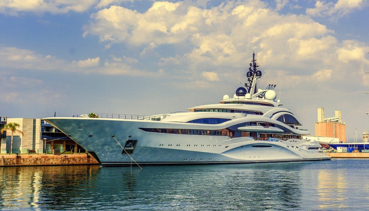 Safety Laws and Regulations when Choosing Blinds and Fabrics